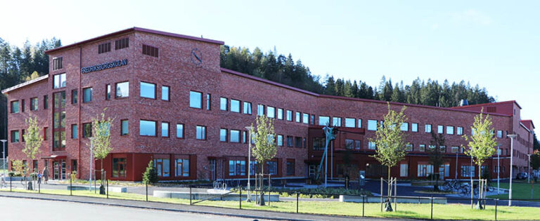 Borås Stad har byggt sin första helt nya skola på 30 år: Den lilla ...